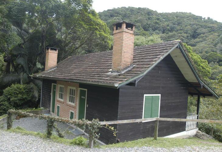 Venda da base do morro do Spitzkopf - Foto 1 - Galeria de Fotos